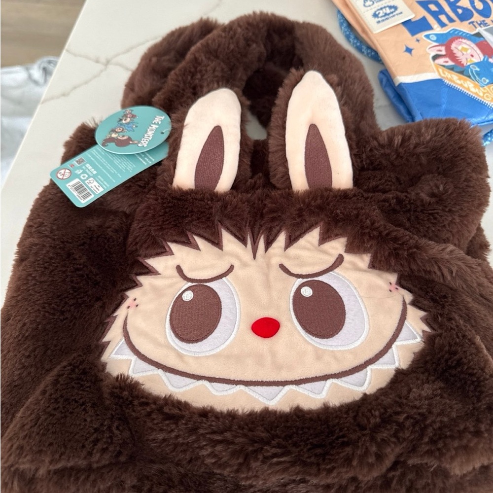 Brown Plush Monster Labubu bag. NWT - Gem